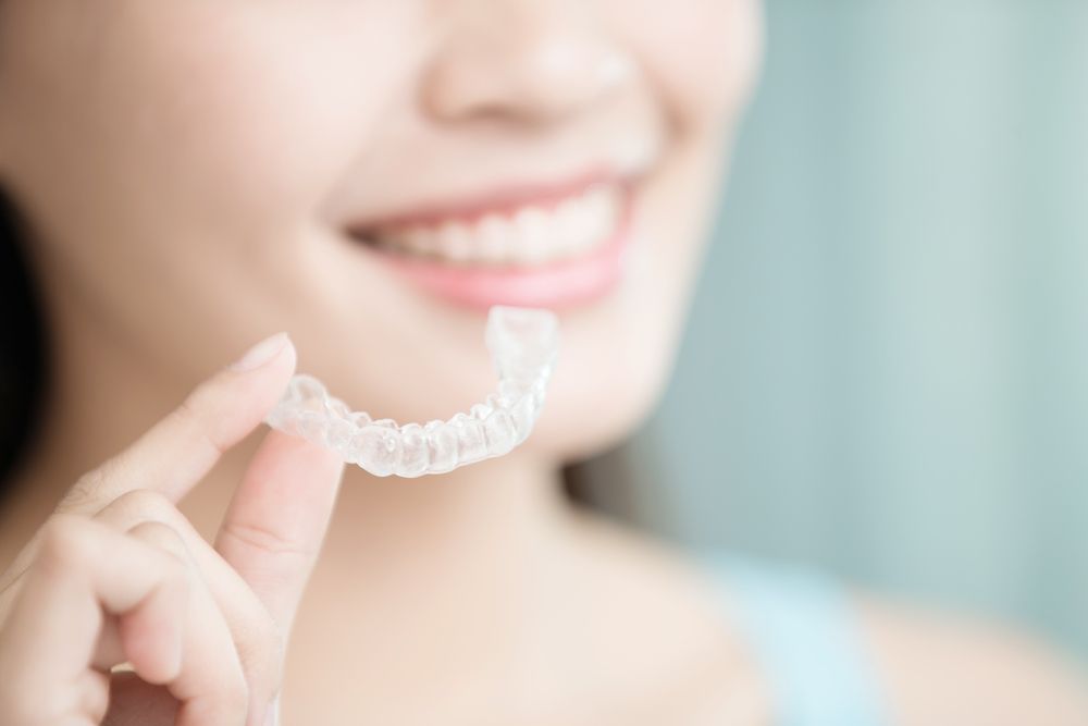 Teeth Retainer: Definition, Cost & How it Works